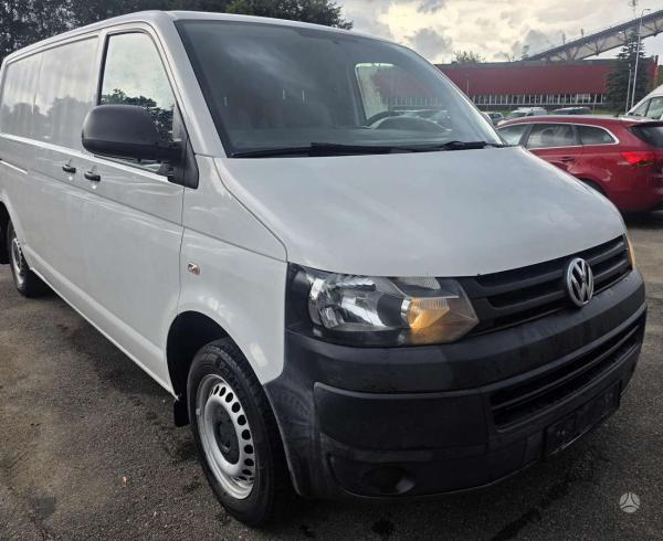 Balts Volkswagen Transporter 2015 Marijampole, ar dzinēja tilpumu 1.97 L un nobraukumu 280 tūkst. km par 4200 €, foto 7 vietnē AUTOMOTO.COM.LV