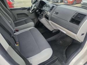 White Volkswagen Transporter 2015 in Marijampole, with an engine capacity of 1.97 L and mileage of 280 thousand km for 4200 €, photo 12 on AUTOMOTO.COM.LV