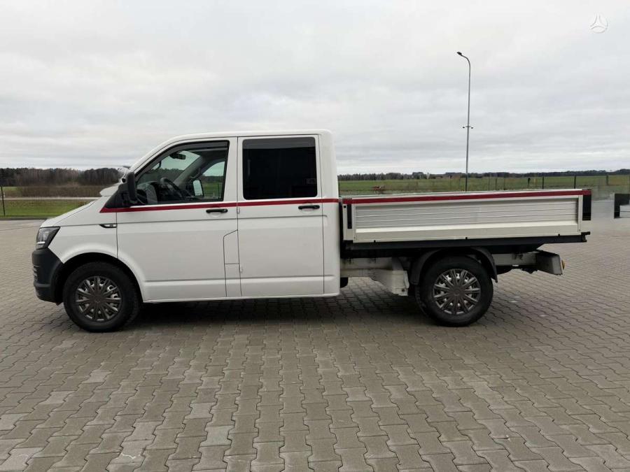 Balts Volkswagen Transporter 2016 Šauļi, ar dzinēja tilpumu 1.97 L un nobraukumu 244 tūkst. km par 15400 €, foto 3 vietnē AUTOMOTO.COM.LV