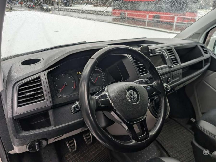 Balts Volkswagen Transporter 2016 Viļņa, ar dzinēja tilpumu 1.97 L un nobraukumu 315 tūkst. km par 12900 €, foto 5 vietnē AUTOMOTO.COM.LV