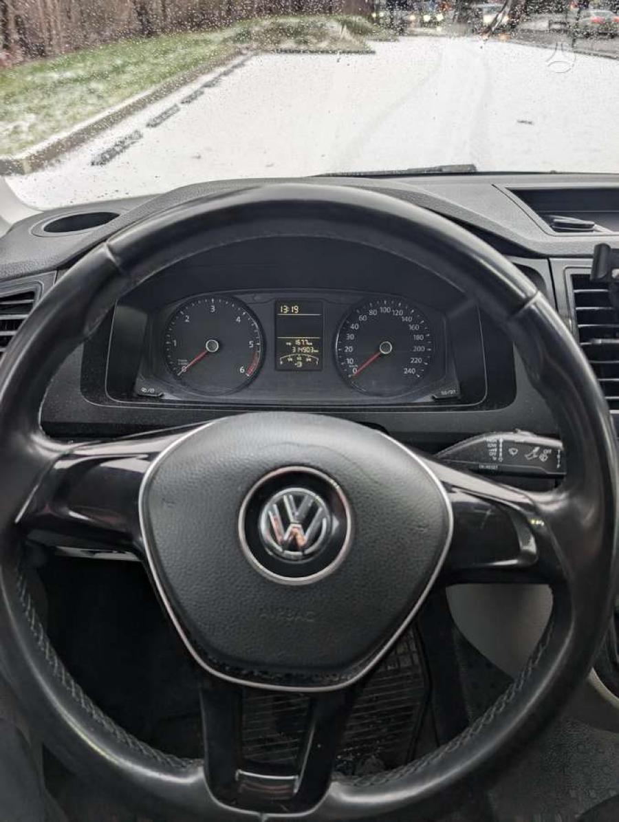 Balts Volkswagen Transporter 2016 Viļņa, ar dzinēja tilpumu 1.97 L un nobraukumu 315 tūkst. km par 12900 €, foto 6 vietnē AUTOMOTO.COM.LV