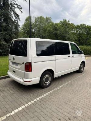 White Volkswagen Transporter 2016 in Vilnius, with an engine capacity of 1.97 L and mileage of 353 thousand km for 9000 €, photo 5 on AUTOMOTO.COM.LV