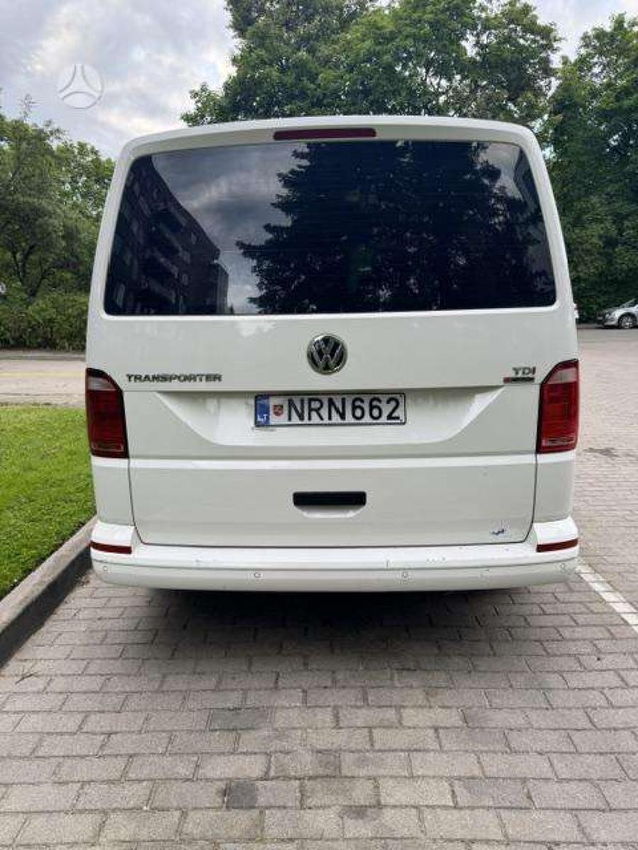White Volkswagen Transporter 2016 in Vilnius, with an engine capacity of 1.97 L and mileage of 353 thousand km for 9000 €, photo 6 on AUTOMOTO.COM.LV