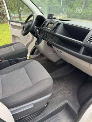 White Volkswagen Transporter 2016 in Vilnius, with an engine capacity of 1.97 L and mileage of 353 thousand km for 9000 €, photo 11 on AUTOMOTO.COM.LV