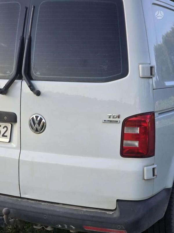 Balts Volkswagen Transporter 2016 Viļņa, ar dzinēja tilpumu 1.97 L un nobraukumu 340 tūkst. km par 8650 €, foto 8 vietnē AUTOMOTO.COM.LV