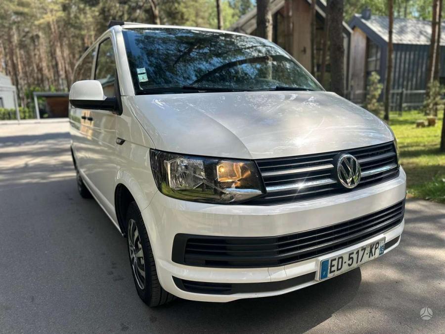 White Volkswagen Transporter 2016 in Vilnius, with an engine capacity of 1.97 L and mileage of 349 thousand km for 11900 €, photo 12 on AUTOMOTO.COM.LV