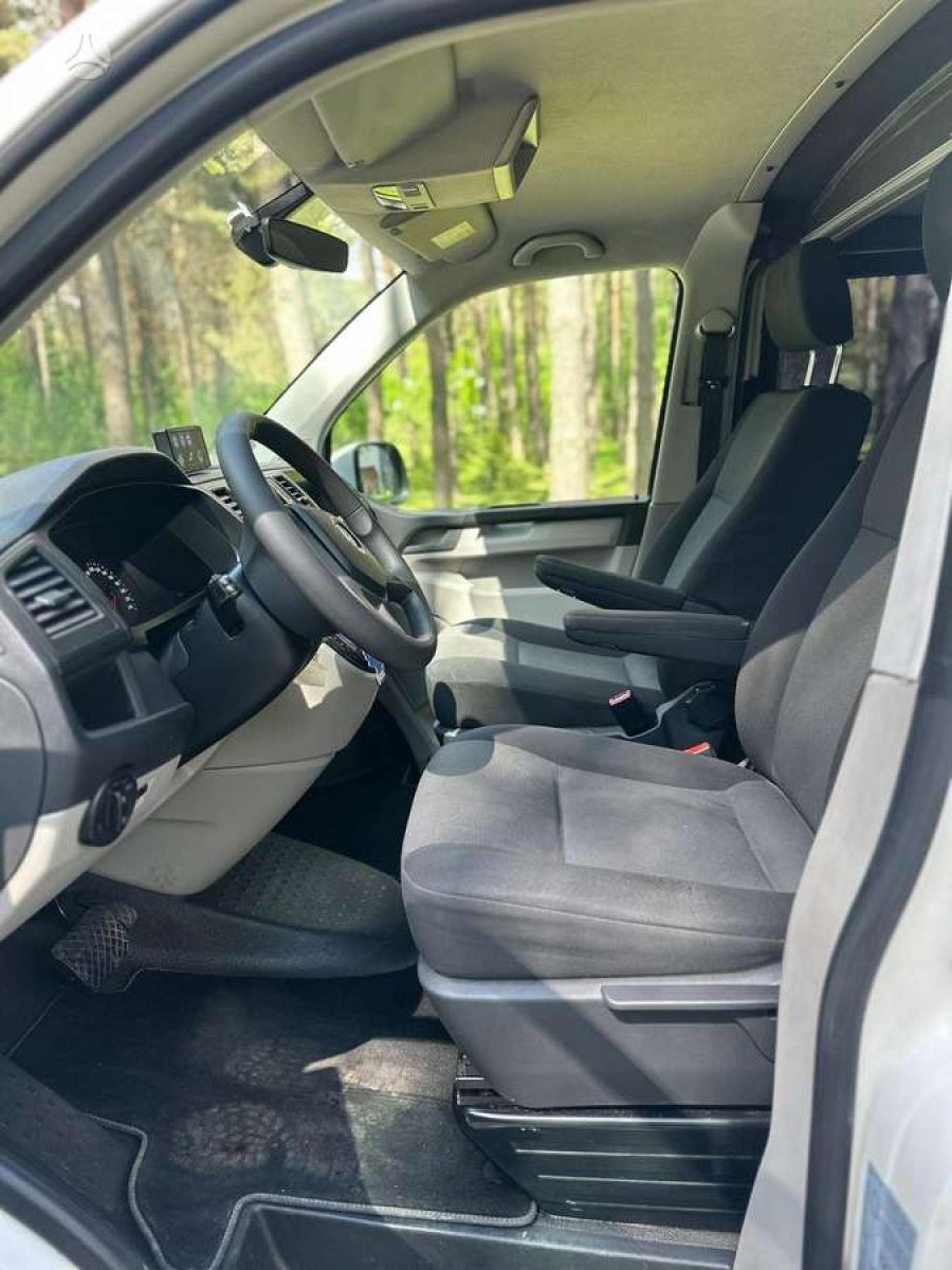 White Volkswagen Transporter 2016 in Vilnius, with an engine capacity of 1.97 L and mileage of 349 thousand km for 11900 €, photo 13 on AUTOMOTO.COM.LV