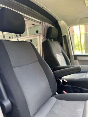 White Volkswagen Transporter 2016 in Vilnius, with an engine capacity of 1.97 L and mileage of 349 thousand km for 11900 €, photo 18 on AUTOMOTO.COM.LV