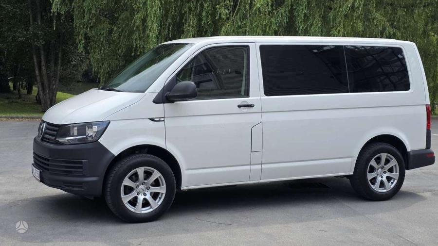 White Volkswagen Transporter 2016 in Klaipeda, with an engine capacity of 2.00 L and mileage of 287 thousand km for 11990 €, photo 8 on AUTOMOTO.COM.LV