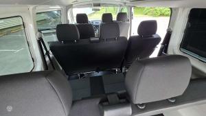 White Volkswagen Transporter 2016 in Klaipeda, with an engine capacity of 2.00 L and mileage of 287 thousand km for 11990 €, photo 12 on AUTOMOTO.COM.LV