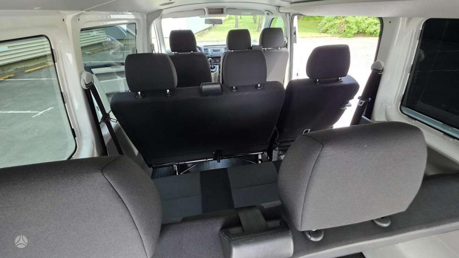 White Volkswagen Transporter 2016 in Klaipeda, with an engine capacity of 2.00 L and mileage of 287 thousand km for 11990 €, photo 12 on AUTOMOTO.COM.LV