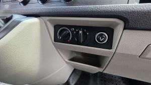 White Volkswagen Transporter 2016 in Klaipeda, with an engine capacity of 2.00 L and mileage of 287 thousand km for 11990 €, photo 20 on AUTOMOTO.COM.LV