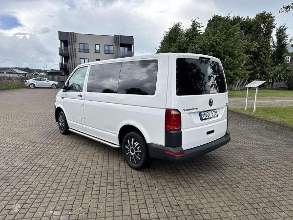 White Volkswagen Transporter 2016 in Siauliai, with an engine capacity of 1.97 L and mileage of 192 thousand km for 14000 €, photo 3 on AUTOMOTO.COM.LV