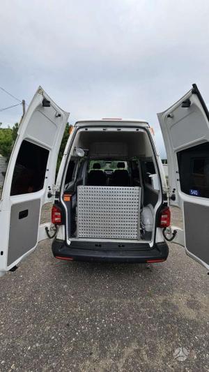 White Volkswagen Transporter 2016 in Marijampole, with an engine capacity of 1.97 L and mileage of 397 thousand km for 10200 €, photo 18 on AUTOMOTO.COM.LV