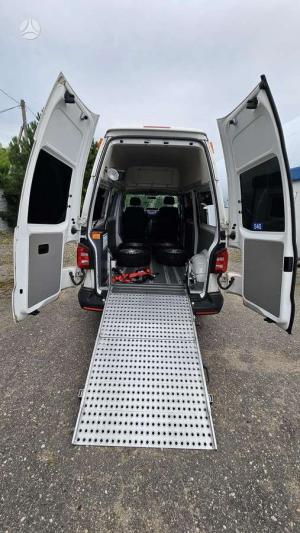 White Volkswagen Transporter 2016 in Marijampole, with an engine capacity of 1.97 L and mileage of 397 thousand km for 10200 €, photo 19 on AUTOMOTO.COM.LV