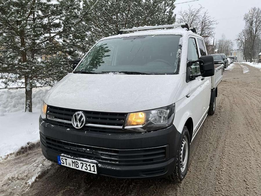 Balts Volkswagen Transporter 2017 Šauļi, ar dzinēja tilpumu 2.00 L un nobraukumu 260 tūkst. km par 13999 €, foto 3 vietnē AUTOMOTO.COM.LV