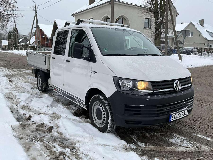 Balts Volkswagen Transporter 2017 Šauļi, ar dzinēja tilpumu 2.00 L un nobraukumu 260 tūkst. km par 13999 €, foto 4 vietnē AUTOMOTO.COM.LV
