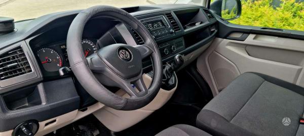 White Volkswagen Transporter 2017 in Vilnius, with an engine capacity of 2.00 L and mileage of 288 thousand km for 12850 €, photo 9 on AUTOMOTO.COM.LV