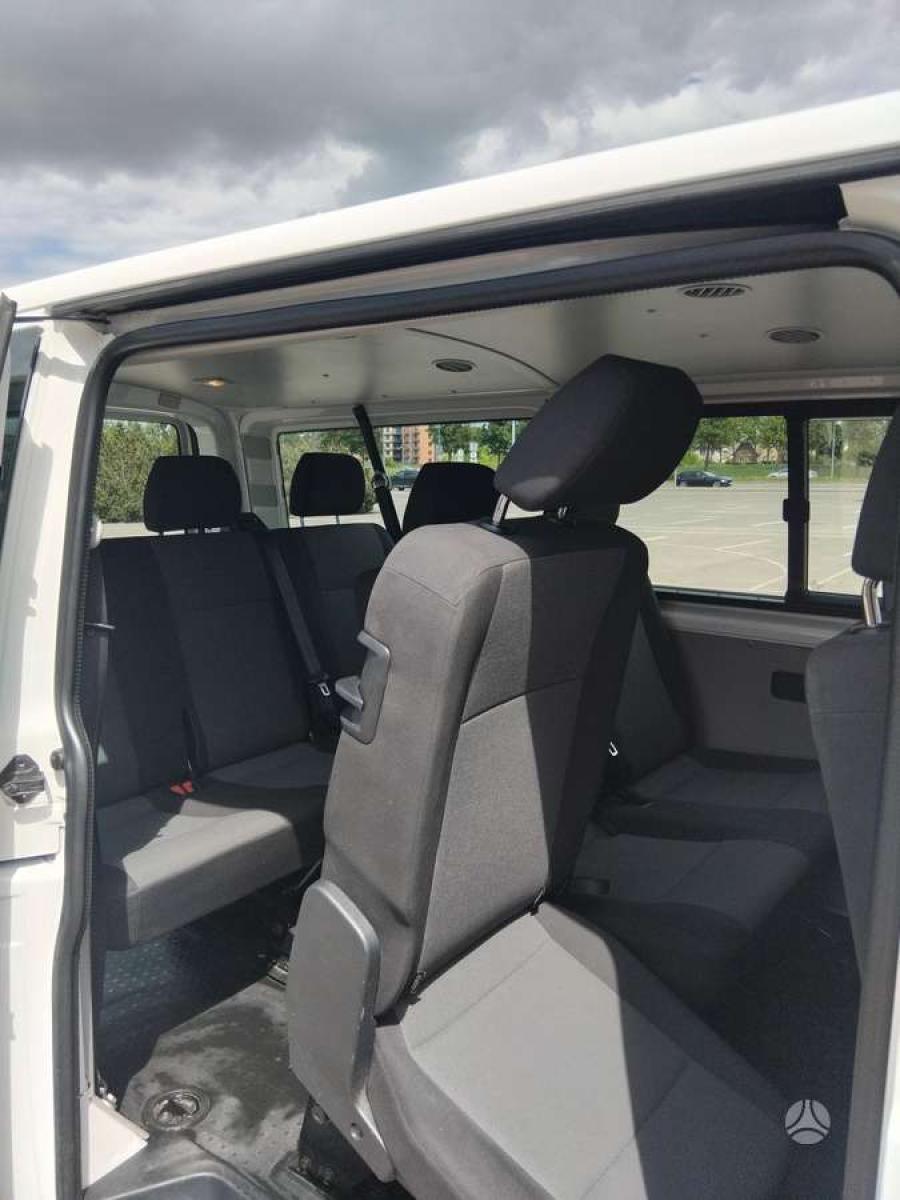 White Volkswagen Transporter 2017 in Siauliai, with an engine capacity of 1.97 L and mileage of 234 thousand km for 17000 €, photo 7 on AUTOMOTO.COM.LV