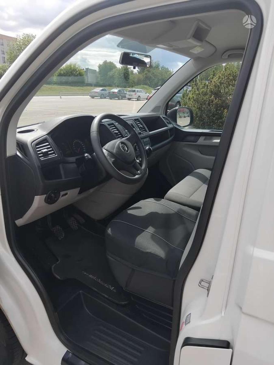 White Volkswagen Transporter 2017 in Siauliai, with an engine capacity of 1.97 L and mileage of 234 thousand km for 17000 €, photo 8 on AUTOMOTO.COM.LV