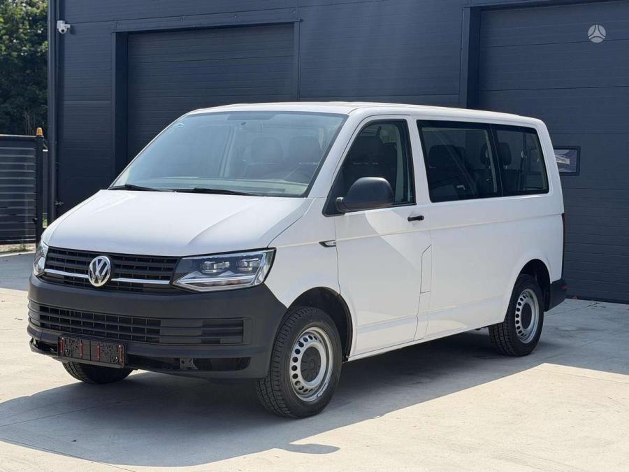 White Volkswagen Transporter 2017 in Kaunas, with an engine capacity of 1.97 L and mileage of 62 thousand km for 16850 €, photo 3 on AUTOMOTO.COM.LV