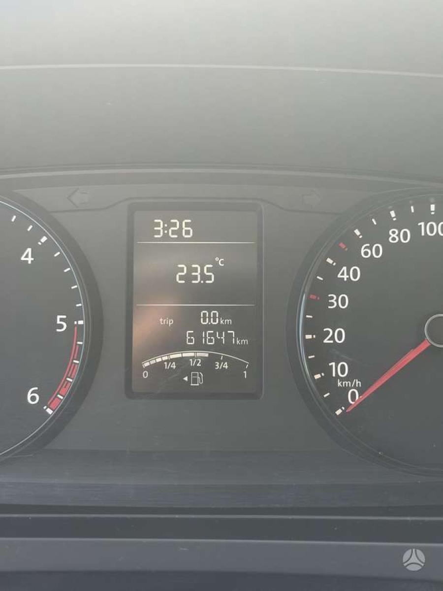 White Volkswagen Transporter 2017 in Kaunas, with an engine capacity of 1.97 L and mileage of 62 thousand km for 16850 €, photo 12 on AUTOMOTO.COM.LV