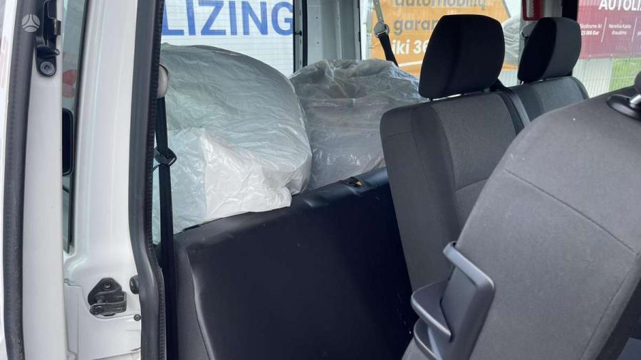 Balts Volkswagen Transporter 2017 Marijampole, ar dzinēja tilpumu 1.97 L un nobraukumu 282 tūkst. km par 12500 €, foto 21 vietnē AUTOMOTO.COM.LV