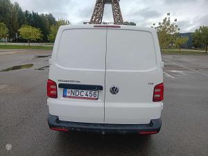White Volkswagen Transporter 2017 in Mazeikiai, with an engine capacity of 1.97 L and mileage of 247 thousand km for 11300 €, photo 5 on AUTOMOTO.COM.LV