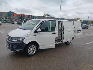 White Volkswagen Transporter 2017 in Mazeikiai, with an engine capacity of 1.97 L and mileage of 247 thousand km for 11300 €, photo 6 on AUTOMOTO.COM.LV