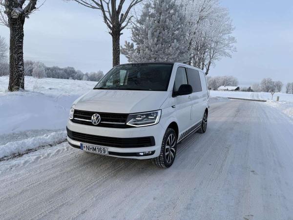 White Volkswagen Transporter 2018 in Taurage, with an engine capacity of 1.97 L and mileage of 248 thousand km for 14000 €, photo 1 on AUTOMOTO.COM.LV