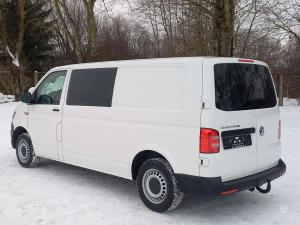 White Volkswagen Transporter 2018 in Siauliai, with an engine capacity of 2.00 L and mileage of 114 thousand km for 12950 €, photo 6 on AUTOMOTO.COM.LV