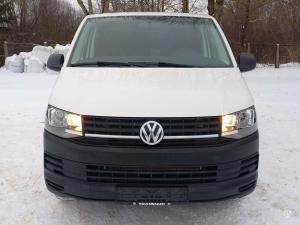 White Volkswagen Transporter 2018 in Siauliai, with an engine capacity of 2.00 L and mileage of 114 thousand km for 12950 €, photo 9 on AUTOMOTO.COM.LV