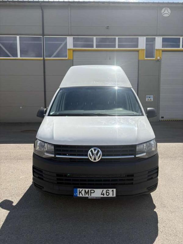 White Volkswagen Transporter 2018 in Mazeikiai, with an engine capacity of 1.97 L and mileage of 380 thousand km for 9500 €, photo 3 on AUTOMOTO.COM.LV