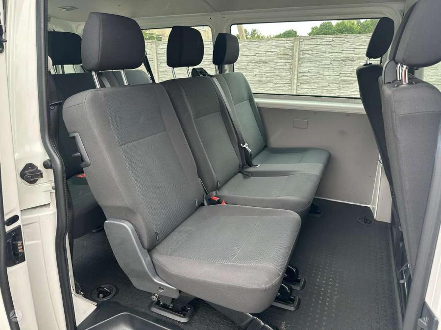 White Volkswagen Transporter 2018 in Marijampole, with an engine capacity of 1.97 L and mileage of 266 thousand km for 13800 €, photo 12 on AUTOMOTO.COM.LV