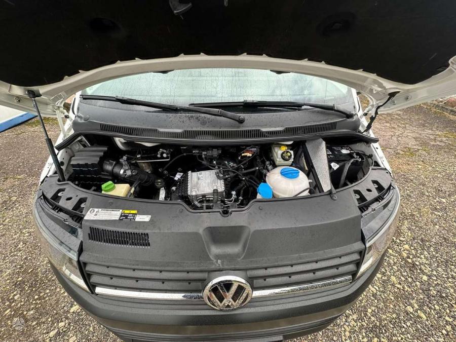 White Volkswagen Transporter 2018 in Marijampole, with an engine capacity of 1.97 L and mileage of 266 thousand km for 13800 €, photo 20 on AUTOMOTO.COM.LV