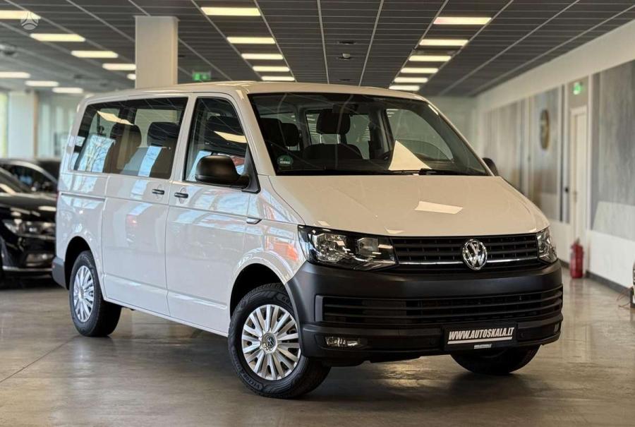 White Volkswagen Transporter 2018 in Klaipeda, with an engine capacity of 2.00 L and mileage of 220 thousand km for 18500 €, photo 16 on AUTOMOTO.COM.LV