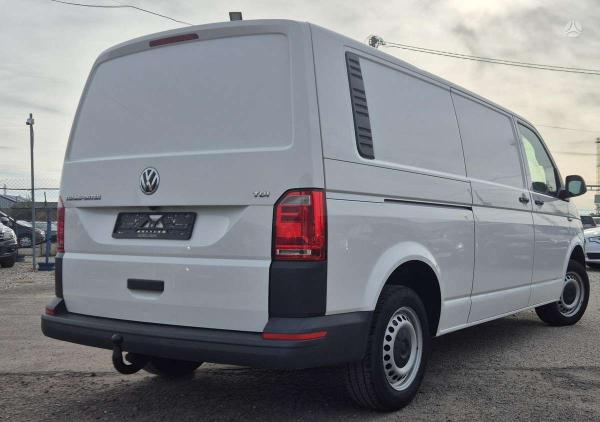 Balts Volkswagen Transporter 2018 Kauņa, ar dzinēja tilpumu 1.97 L un nobraukumu 210 tūkst. km par 9500 €, foto 4 vietnē AUTOMOTO.COM.LV