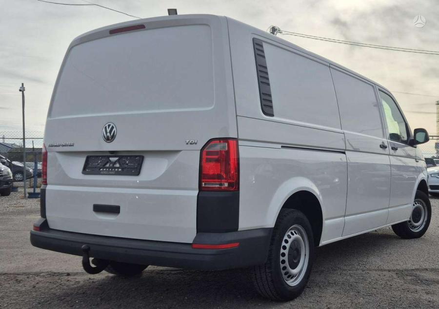Balts Volkswagen Transporter 2018 Kauņa, ar dzinēja tilpumu 1.97 L un nobraukumu 210 tūkst. km par 9500 €, foto 4 vietnē AUTOMOTO.COM.LV
