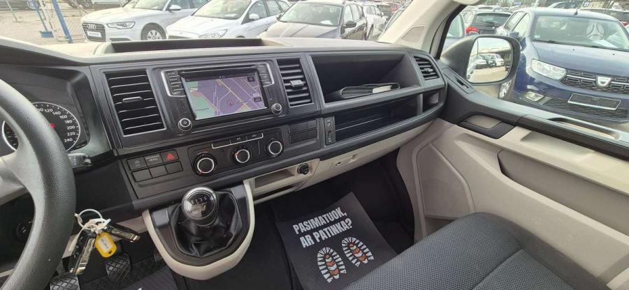 Balts Volkswagen Transporter 2018 Kauņa, ar dzinēja tilpumu 1.97 L un nobraukumu 210 tūkst. km par 9500 €, foto 9 vietnē AUTOMOTO.COM.LV
