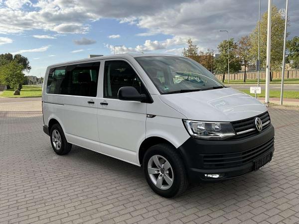 Фольксваген Transporter 2018 в Шяуляй на AUTOMOTO.COM.LV Белый Фольксваген Transporter 2018 в Шяуляй, объемом двигателя 1.97 л и пробегом 199 тыс. км за 14699 €, фото 4 на AUTOMOTO.COM.LV