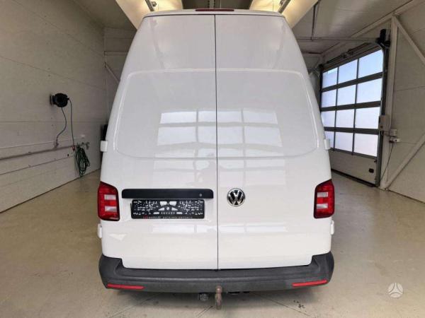 Balts Volkswagen Transporter 2019 Radviliškis, ar dzinēja tilpumu 1.97 L un nobraukumu 137 tūkst. km par 19299 €, foto 7 vietnē AUTOMOTO.COM.LV