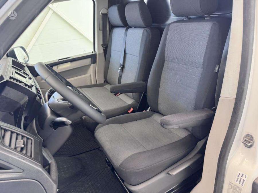 Balts Volkswagen Transporter 2019 Radviliškis, ar dzinēja tilpumu 1.97 L un nobraukumu 137 tūkst. km par 19299 €, foto 12 vietnē AUTOMOTO.COM.LV