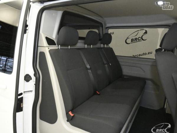 White Volkswagen Transporter 2019 in Avizieniai, with an engine capacity of 2.00 L and mileage of 264 thousand km for 19900 €, photo 9 on AUTOMOTO.COM.LV