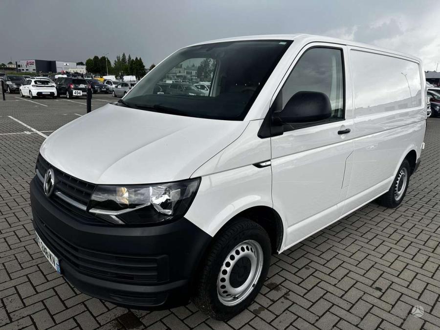 Balts Volkswagen Transporter 2019 Tauragė, ar dzinēja tilpumu 2.00 L un nobraukumu 213 tūkst. km par 8500 €, foto 1 vietnē AUTOMOTO.COM.LV