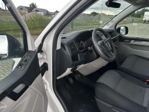 Balts Volkswagen Transporter 2019 Tauragė, ar dzinēja tilpumu 2.00 L un nobraukumu 213 tūkst. km par 8500 €, foto 11 vietnē AUTOMOTO.COM.LV