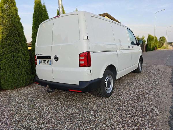 Balts Volkswagen Transporter 2019 Tauragė, ar dzinēja tilpumu 2.00 L un nobraukumu 150 tūkst. km par 13700 €, foto 3 vietnē AUTOMOTO.COM.LV
