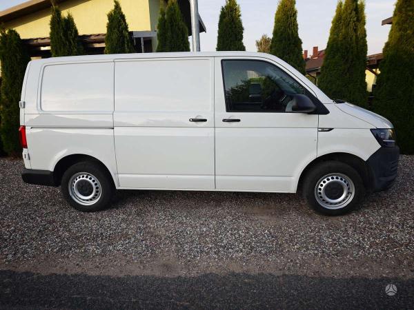Balts Volkswagen Transporter 2019 Tauragė, ar dzinēja tilpumu 2.00 L un nobraukumu 150 tūkst. km par 13700 €, foto 7 vietnē AUTOMOTO.COM.LV