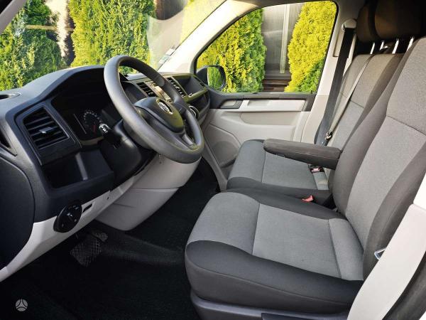 Balts Volkswagen Transporter 2019 Tauragė, ar dzinēja tilpumu 2.00 L un nobraukumu 150 tūkst. km par 13700 €, foto 9 vietnē AUTOMOTO.COM.LV