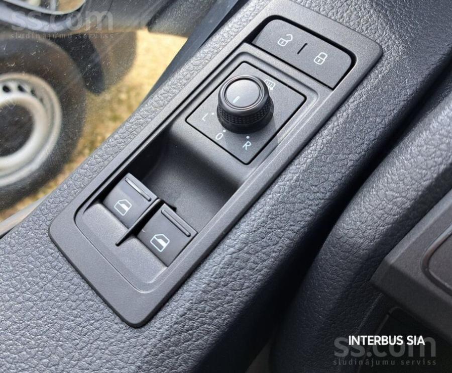 Balts Volkswagen Transporter 2019 Rīga, ar dzinēja tilpumu 2.00 L un nobraukumu 0 tūkst. km par 18900 €, foto 26 vietnē AUTOMOTO.COM.LV