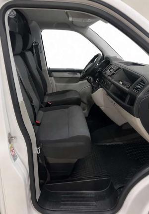 Balts Volkswagen Transporter 2019 Kauņa, ar dzinēja tilpumu 1.97 L un nobraukumu 204 tūkst. km par 14800 €, foto 6 vietnē AUTOMOTO.COM.LV